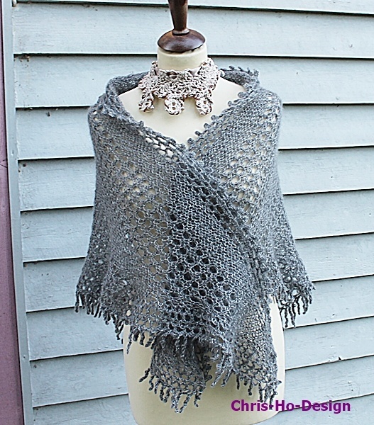 Florlett sjal i grått og sølv. - Epla