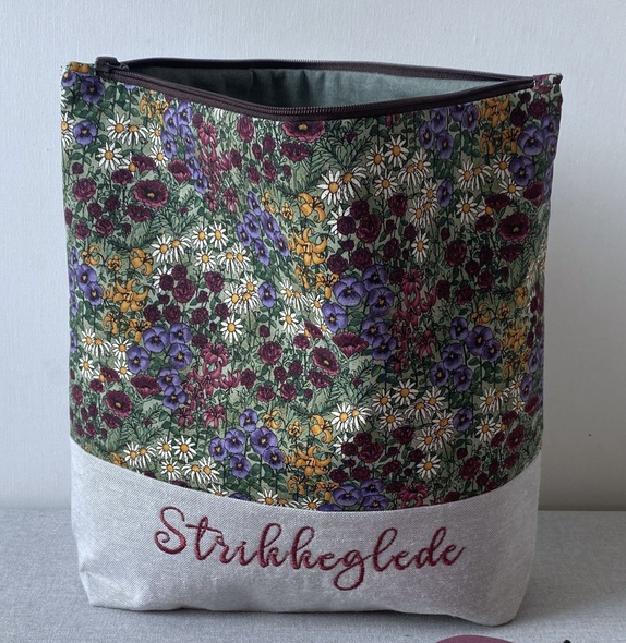 TILBUD Sett med prosjektbag og saks etui - Epla