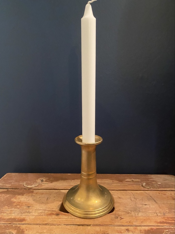 FØR Kr 130,- Enkel lysestake i messing - Epla