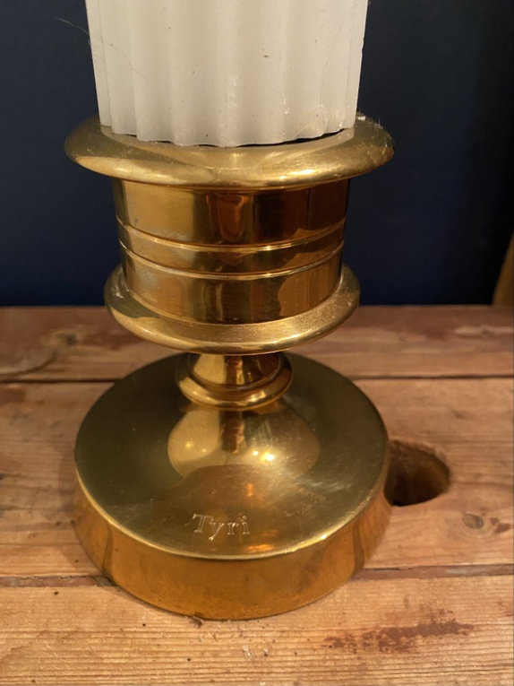 Eldre messing lysestake - Epla