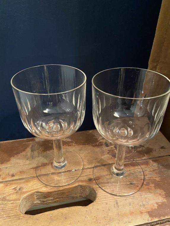 2 gamle rødvinsglass fra Hadeland glassverk - Epla