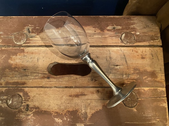 Vinglass med tinnstett - Epla