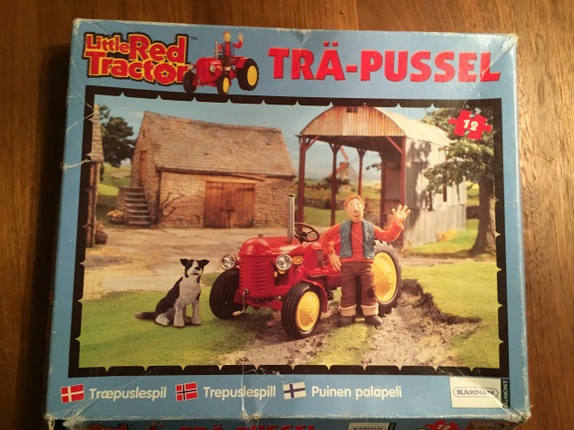SALG: Den lille røde traktor puslespill 12 brikker i tre - Epla