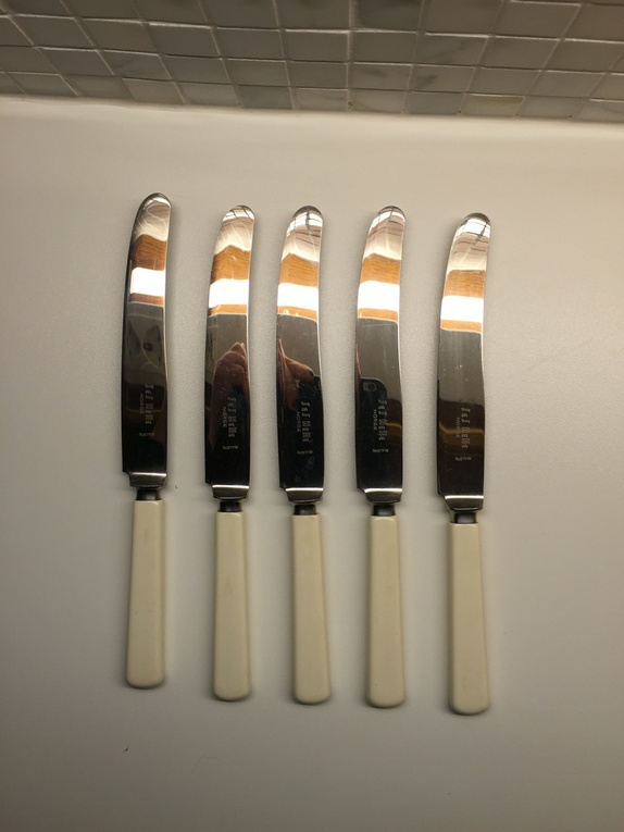 Helle kniver med hvitt skaft - Epla