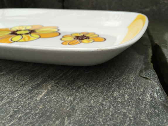 Serveringsfat fra Figgjo "Solei" av Inger Waage - Epla