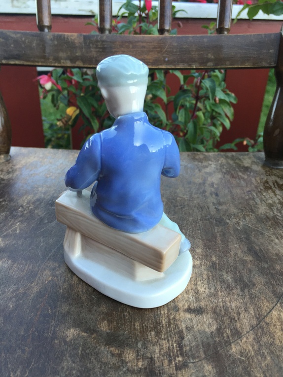 SOLGT! Porselensfigur - Epla