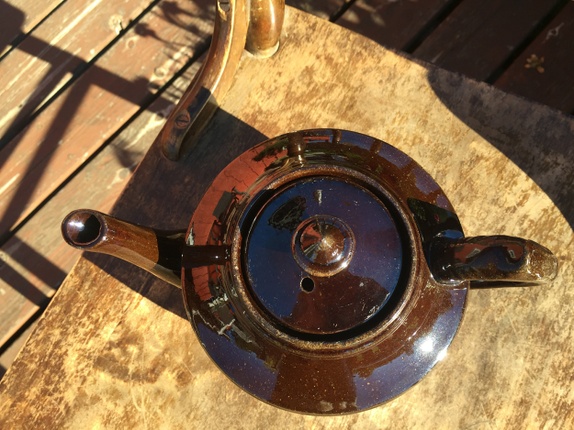 **Retro tekanne i brunt - Epla