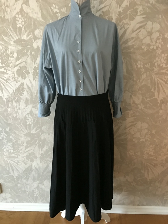 Vintage bluse og plisseskjørt fra 40-50-tallet - Epla