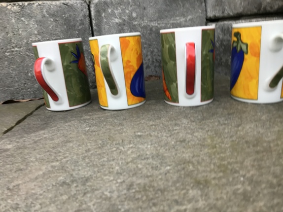 Fire fine krus - Epla