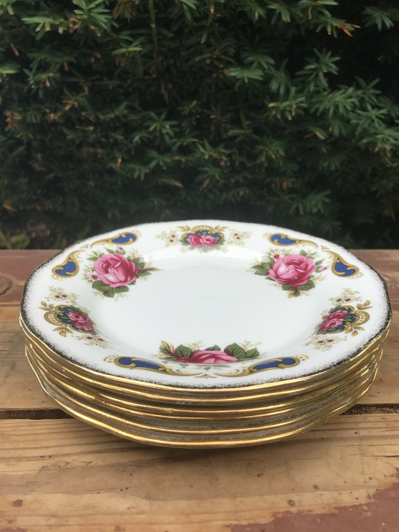 6 små Elizabethan asjetter med vakker rosedekor - Epla