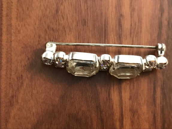 Skjønn vintage nål med brune stener og strass - Epla