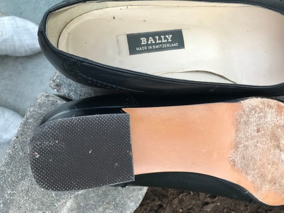 Pene vintage, Bally damesko, str. 39,5. Made in Switzerland - Epla