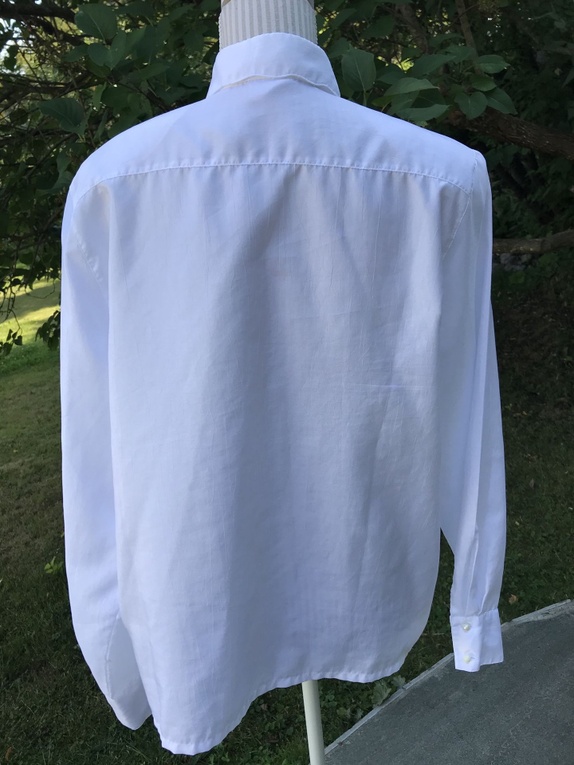 Pen hvit bluse med blondekrage detaljer fra Verse, Str 42 - Epla