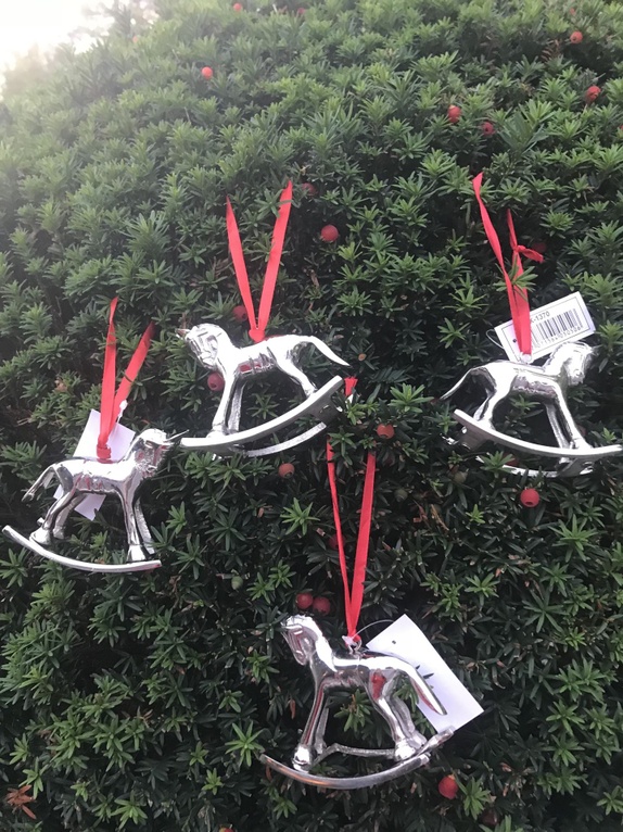 Koselig julepynt - Gyngehest i metall - Epla