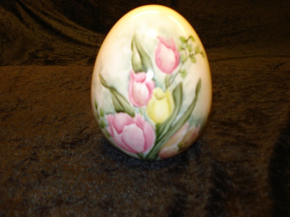 Håndmalt porselens egg - Epla