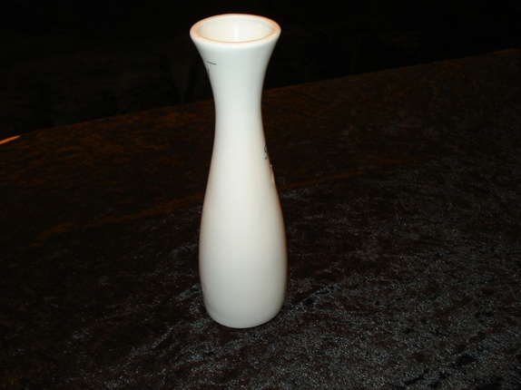 Hvit porselens vase - Epla