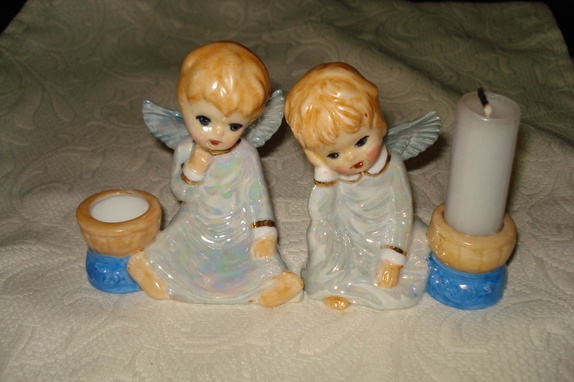 Håndmalt porselens engelm/ lys holder - Epla