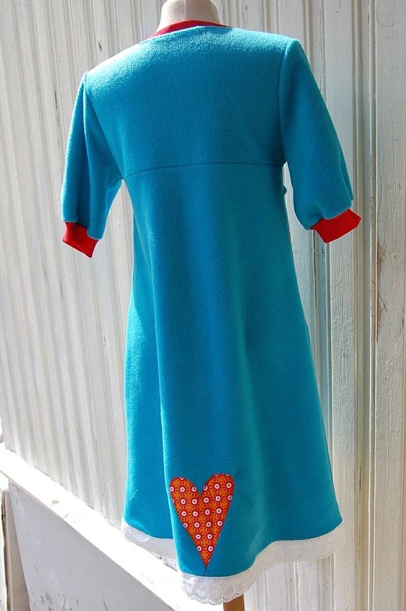 Hjertekjole i turkis fleece! - Epla