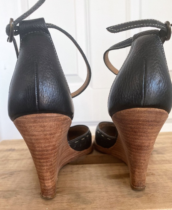 Unisa (str. 38) - Epla