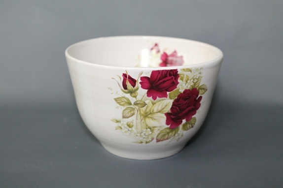 Keramikk skål med roser - Epla