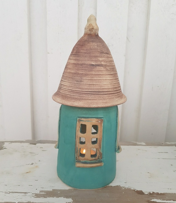 Lykt/lyshus av keramikk. Turkis - Epla