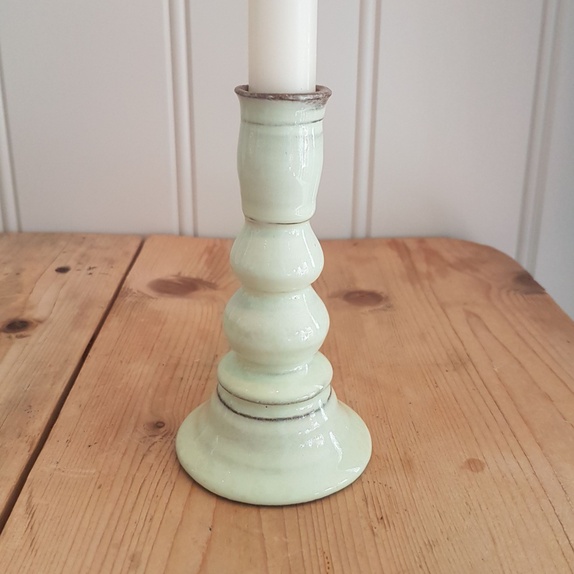 Lysestake - håndlaget keramikk. Lime - Epla