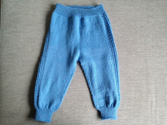 SALG!! Bukse strikket blå - Epla