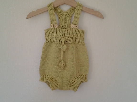 Romper med bladmønster bak - Epla