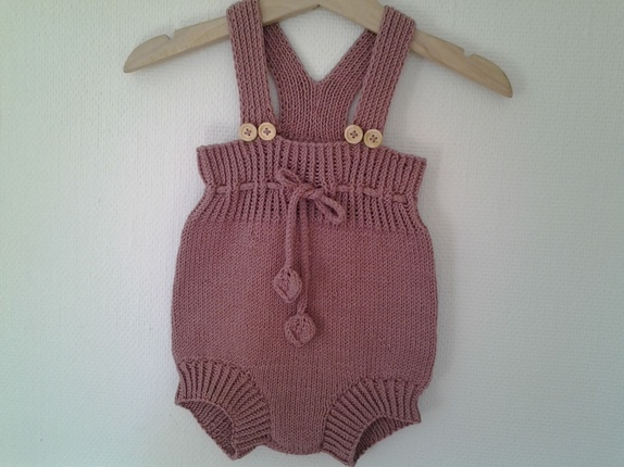 Romper med bladmønster bak - Epla