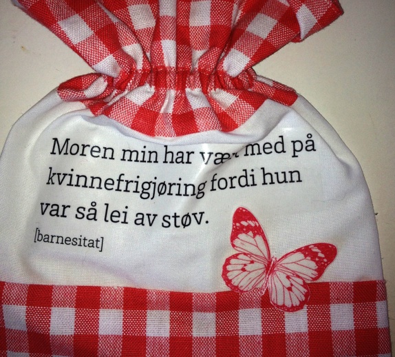 Lakserosa-plastposeholder - Epla