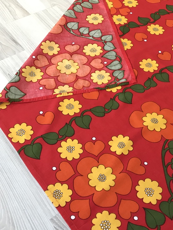 Nydelig retro duk - Epla