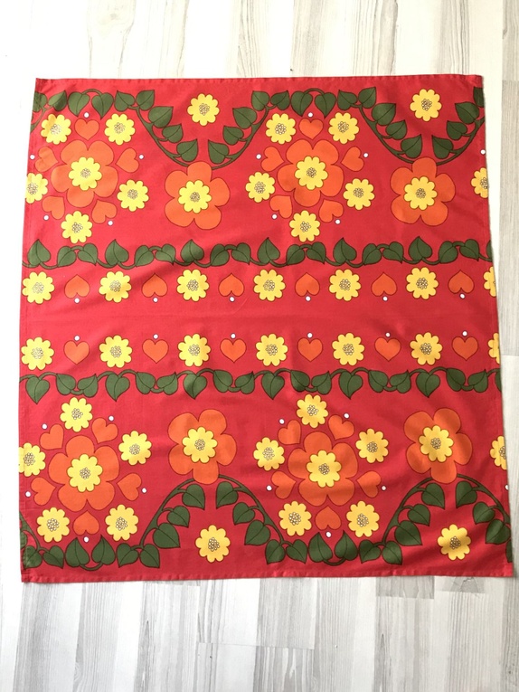 Nydelig retro duk - Epla