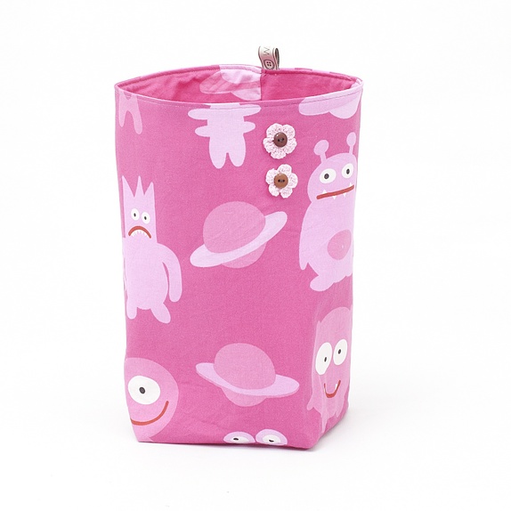 Nedsatt 20%! Rosa stor kurv med planeter og figurer - Epla