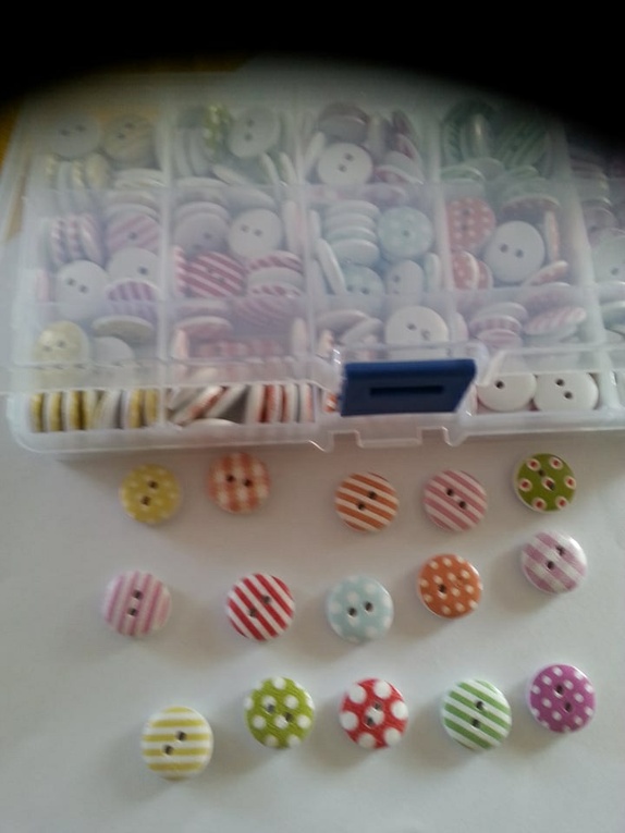 Knapper i boks,225 stk - Epla