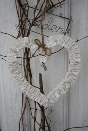 Hvitt hjerte av lin. - Epla