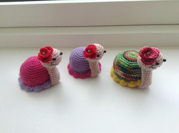 Heklet skilpadde, nålepute, gave - Epla