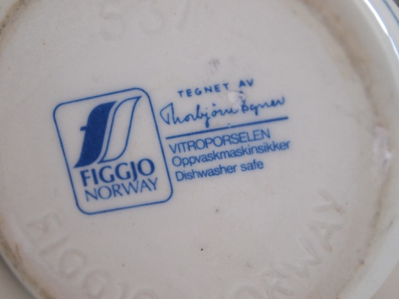 Karius og Baktus- kopp fra Figgjo - Epla