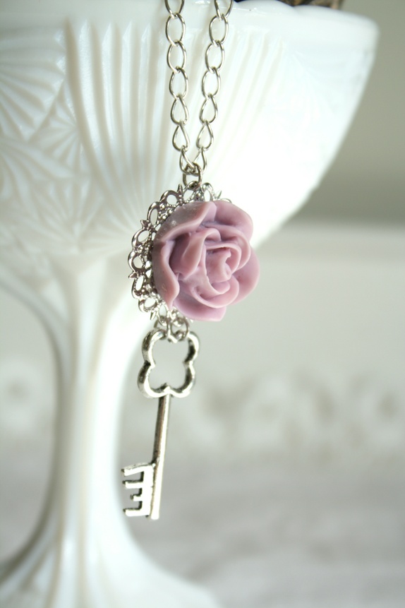 *Tiril* - halskjede - Epla