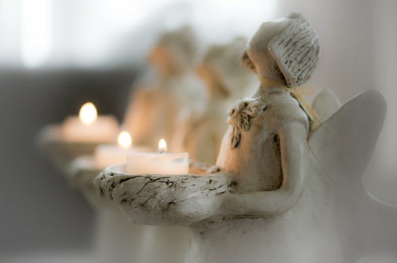 Engel med plass til telys - Epla