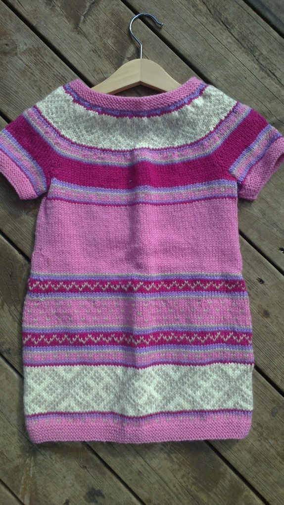 Tunika str 2 til 4 år. - Epla