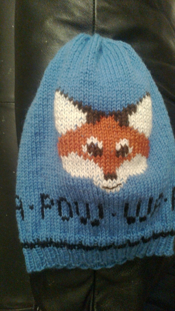 Revelue - strikkelue- ungdom / voksen str. - Epla