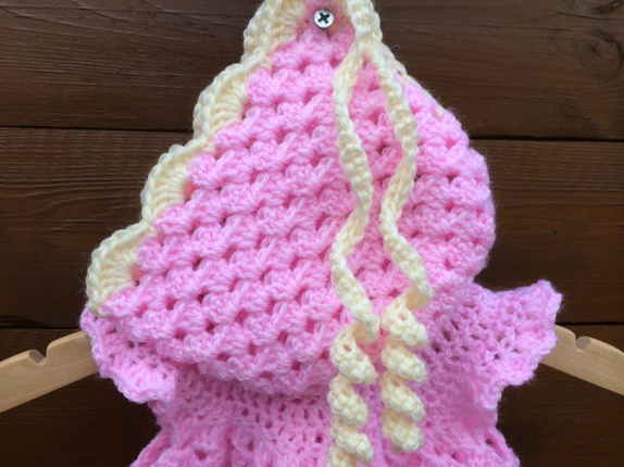 Hekla kjole og lue. - Epla