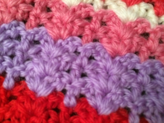 Heklet teppe til dukken. - Epla