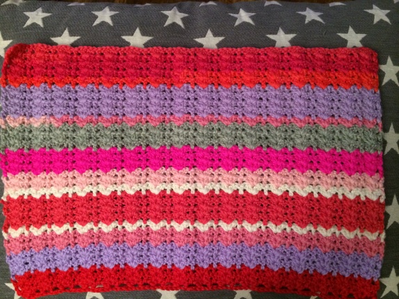 Heklet teppe til dukken. - Epla