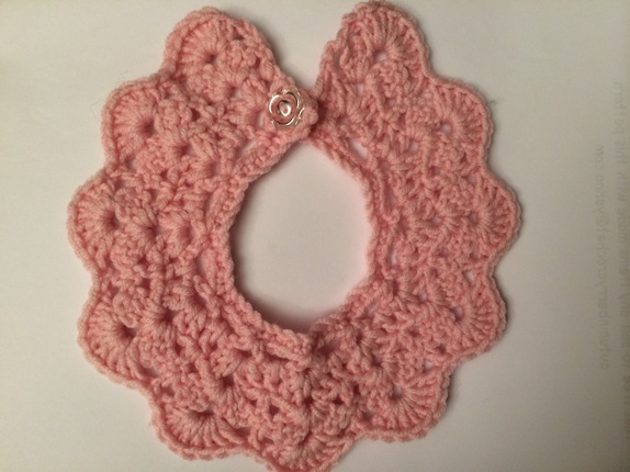 Rosa hekla krage til baby. - Epla