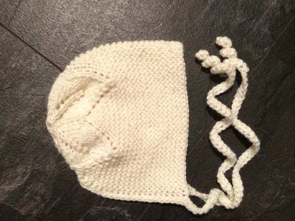 Babylue med bladmønster. - Epla