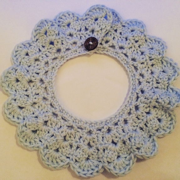 Hekla lys blå krage. - Epla