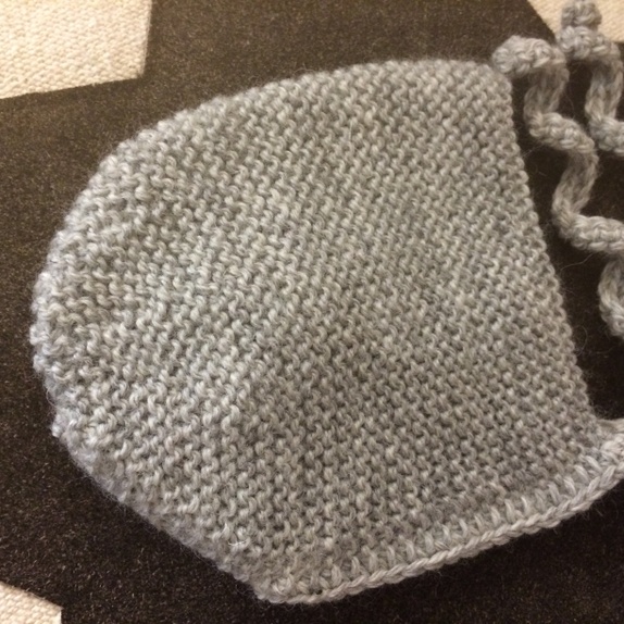 Lys grå babylue. - Epla