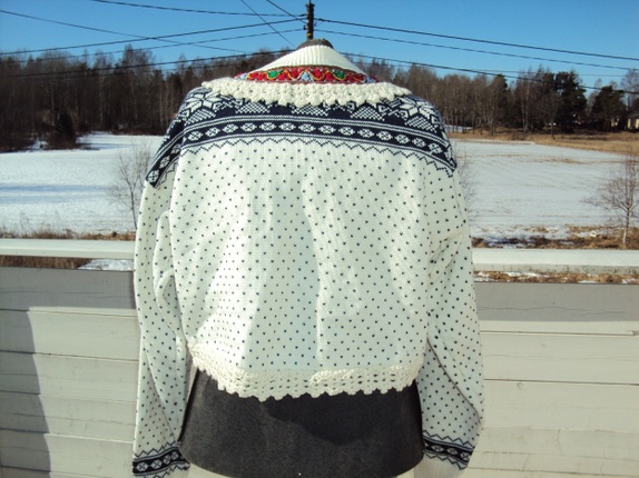 Strikket kofte str m-l - Epla