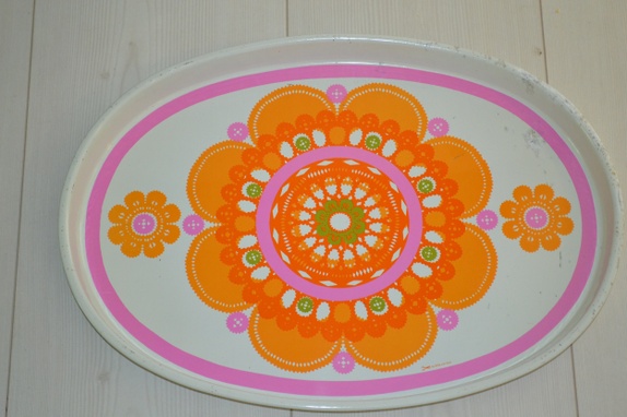 Retro serveringsbrett tray i metall Ethel van Horn IRA - Epla